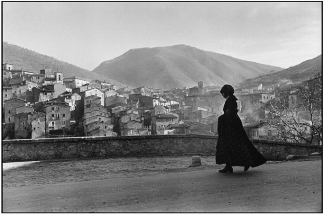 Scanno, the photographers' village and that shot exhibited in New York ...