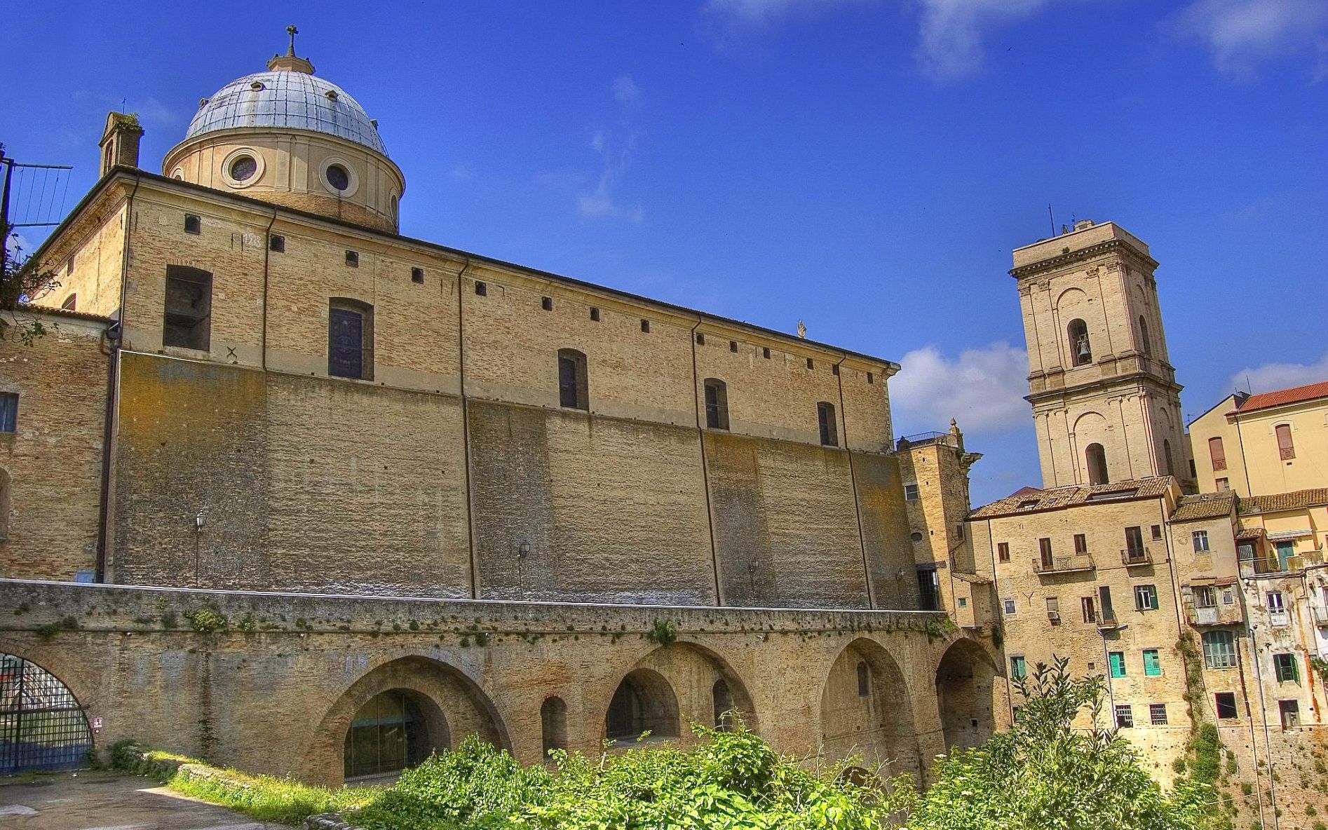Lanciano in celebration of Our Lady of the Bridge | Strada dei Parchi